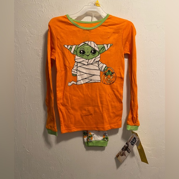 Star Wars | Pajamas | Disneys Star Wars Mandolorian Grogu Halloween ...